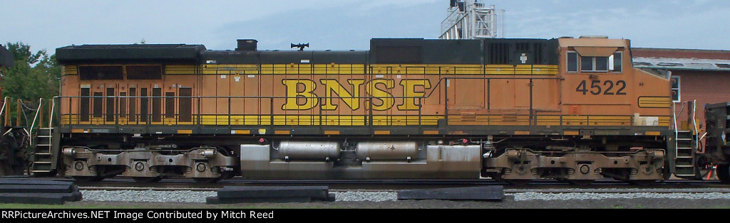 BNSF 4522